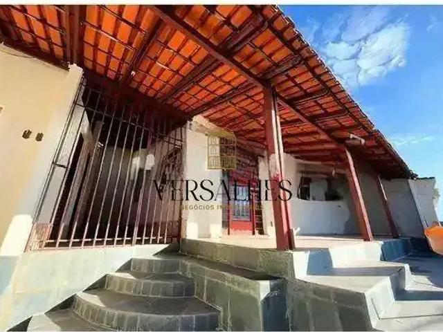 Casa / Sobrado para Venda em Belo Horizonte/MG Cachoeirinha 8 Quartos