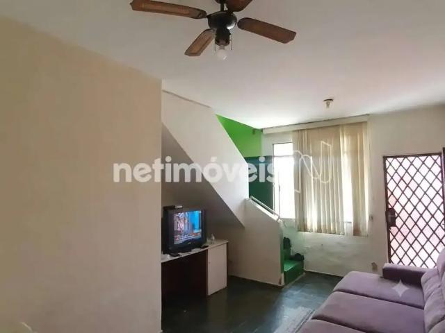 Casa / Sobrado para Venda em Belo Horizonte/MG Cachoeirinha 2 Quartos