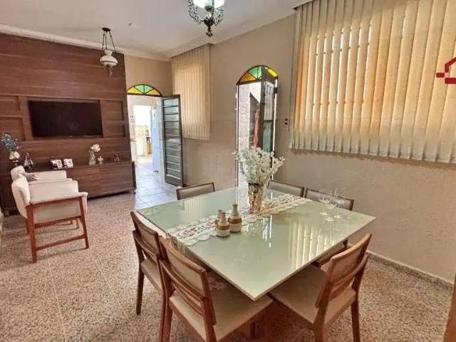 Casa / Sobrado para Venda em Belo Horizonte/MG Caiçaras 3 Quartos