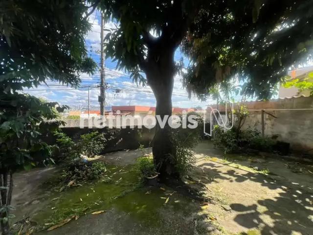 Casa / Sobrado para Venda em Belo Horizonte/MG Caiçaras 4 Quartos