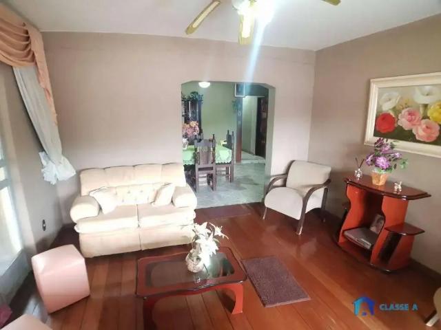 Casa / Sobrado para Venda em Belo Horizonte/MG Califórnia 3 Quartos