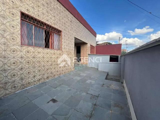 Casa / Sobrado para Venda em Belo Horizonte/MG Camargos 3 Quartos