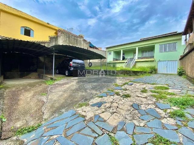 Casa / Sobrado para Venda em Belo Horizonte/MG Camargos 4 Quartos