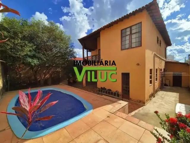 Casa / Sobrado para Venda em Belo Horizonte/MG Castelo 4 Quartos