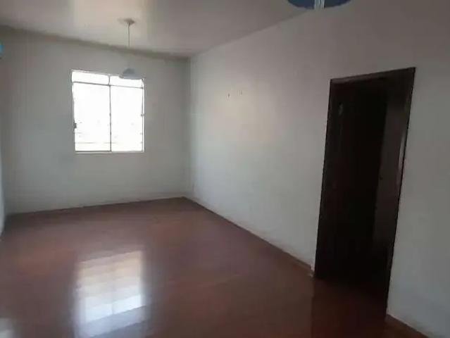 Casa / Sobrado para Venda em Belo Horizonte/MG Carlos Prates 3 Quartos