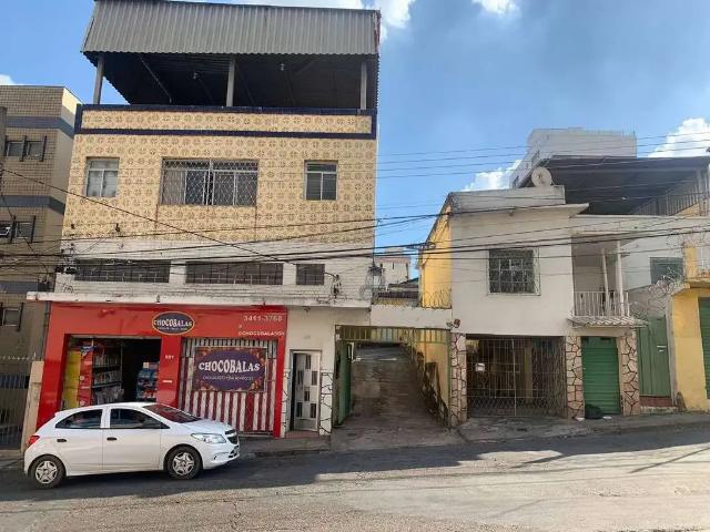 Casa / Sobrado para Venda em Belo Horizonte/MG Carlos Prates 3 Quartos