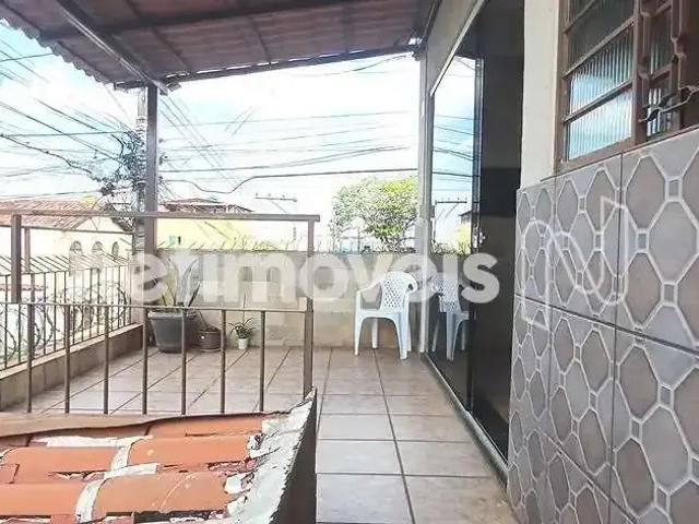 Casa / Sobrado para Venda em Belo Horizonte/MG Carlos Prates 3 Quartos