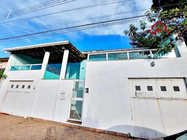 Casa / Sobrado para Venda em Belo Horizonte/MG Carlos Prates 3 Quartos