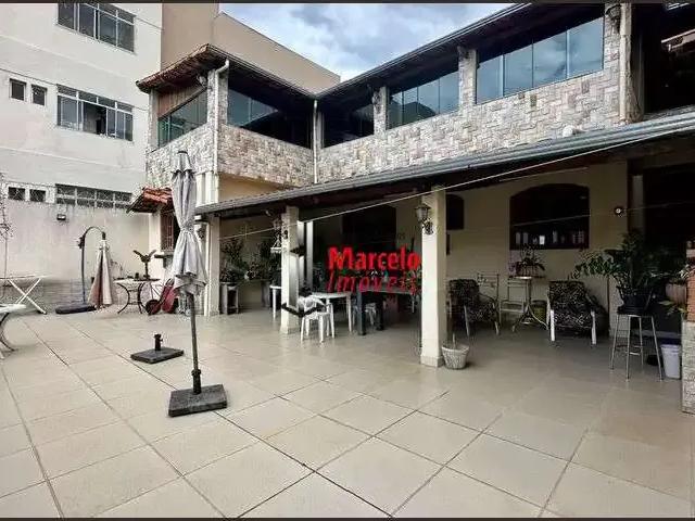 Casa / Sobrado para Venda em Belo Horizonte/MG Carlos Prates 4 Quartos