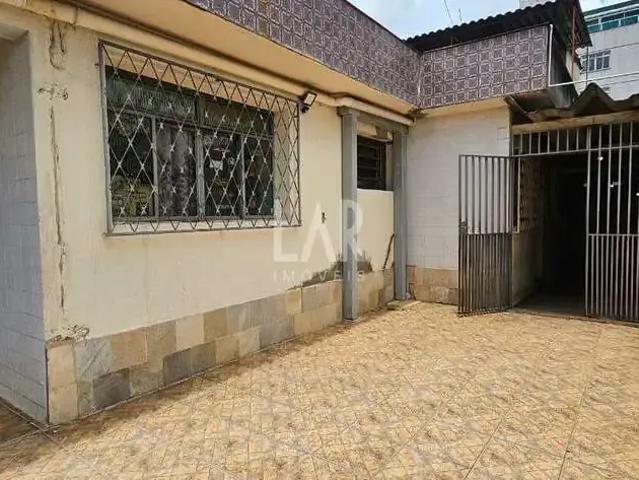 Casa / Sobrado para Venda em Belo Horizonte/MG Carlos Prates 6 Quartos