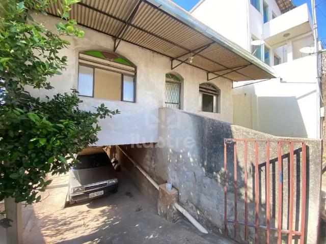 Casa / Sobrado para Venda em Belo Horizonte/MG CDI Jatobá Barreiro 3 Quartos