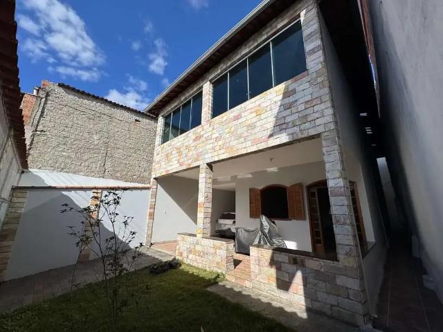 Casa / Sobrado para Venda em Belo Horizonte/MG Céu Azul 3 Quartos