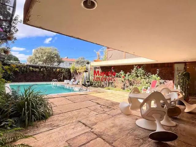 Casa / Sobrado para Venda em Belo Horizonte/MG Cidade Jardim 4 Quartos