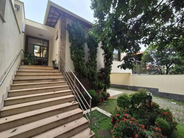 Casa / Sobrado para Venda em Belo Horizonte/MG Comiteco 4 Quartos