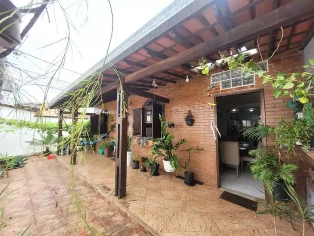 Casa / Sobrado para Venda em Belo Horizonte/MG Conjunto Ademar Maldonado Barreiro 4 Quartos