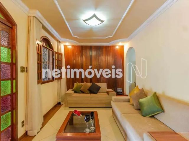 Casa / Sobrado para Venda em Belo Horizonte/MG Conjunto Celso Machado 5 Quartos