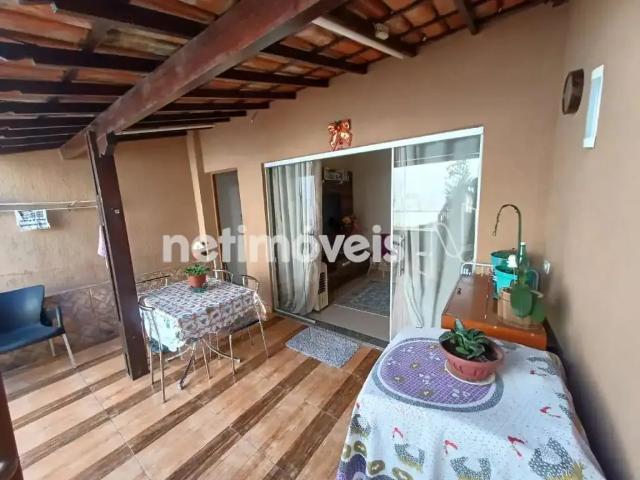 Casa / Sobrado para Venda em Belo Horizonte/MG Conjunto Confisco 3 Quartos
