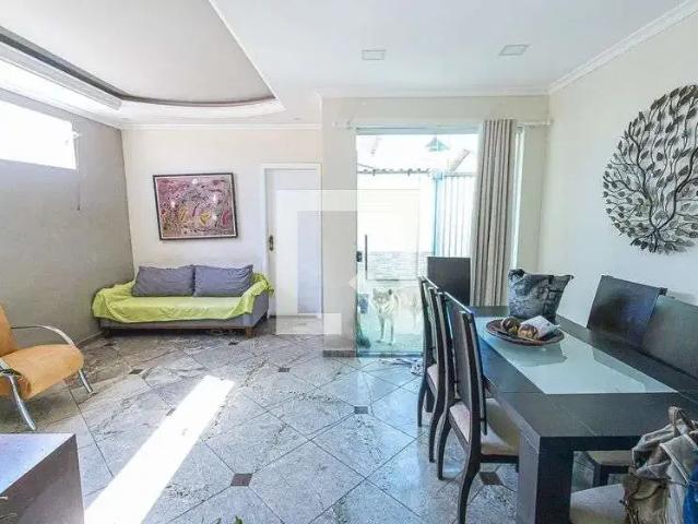 Casa / Sobrado para Venda em Belo Horizonte/MG Copacabana 4 Quartos