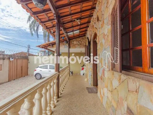 Casa / Sobrado para Venda em Belo Horizonte/MG Coqueiros 3 Quartos