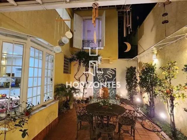 Casa / Sobrado para Venda em Belo Horizonte/MG Cruzeiro 4 Quartos