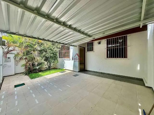Casa / Sobrado para Venda em Belo Horizonte/MG Dona Clara 3 Quartos