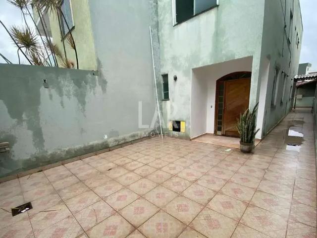 Casa / Sobrado para Venda em Belo Horizonte/MG Dona Clara 3 Quartos