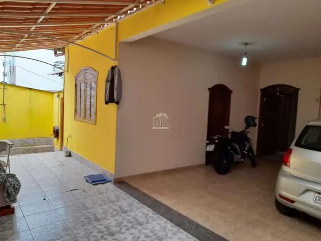 Casa / Sobrado para Venda em Belo Horizonte/MG Esplanada 4 Quartos