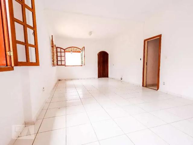 Casa / Sobrado para Venda em Belo Horizonte/MG Esplanada 4 Quartos