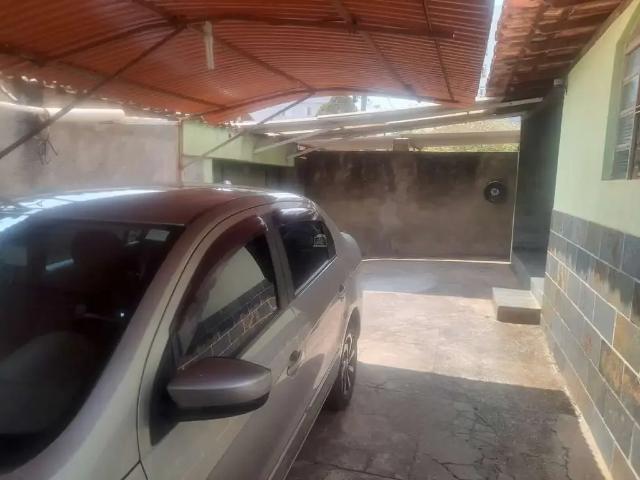 Casa / Sobrado para Venda em Belo Horizonte/MG Esplanada 4 Quartos