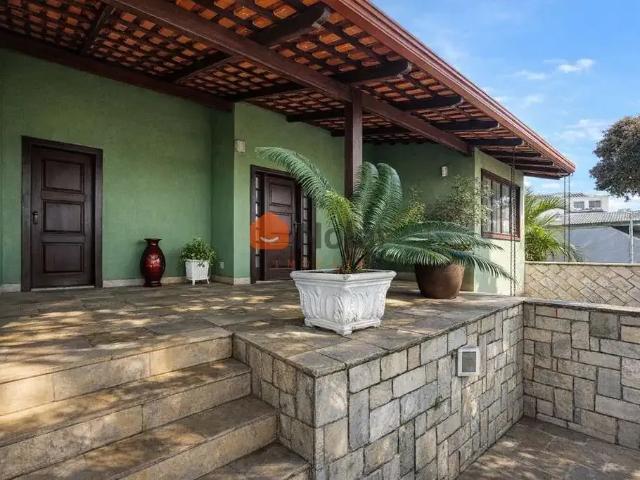 Casa / Sobrado para Venda em Belo Horizonte/MG Esplanada 5 Quartos