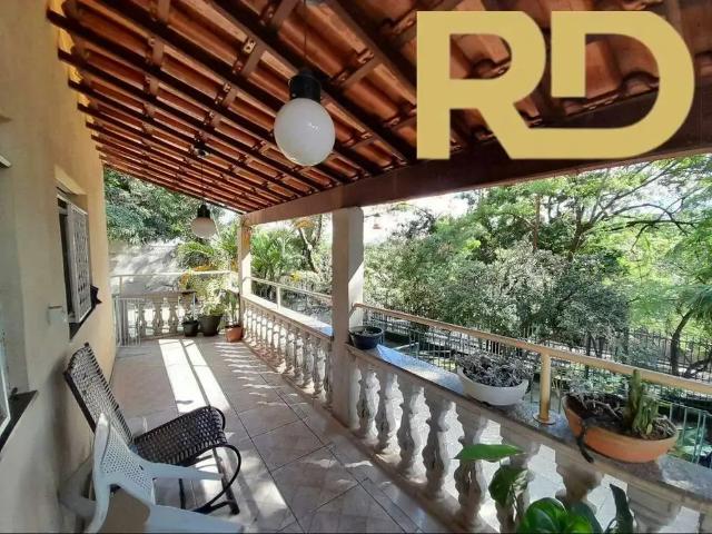 Casa / Sobrado para Venda em Belo Horizonte/MG Esplanada 3 Quartos