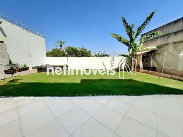 Casa / Sobrado para Venda em Belo Horizonte/MG Estoril 4 Quartos