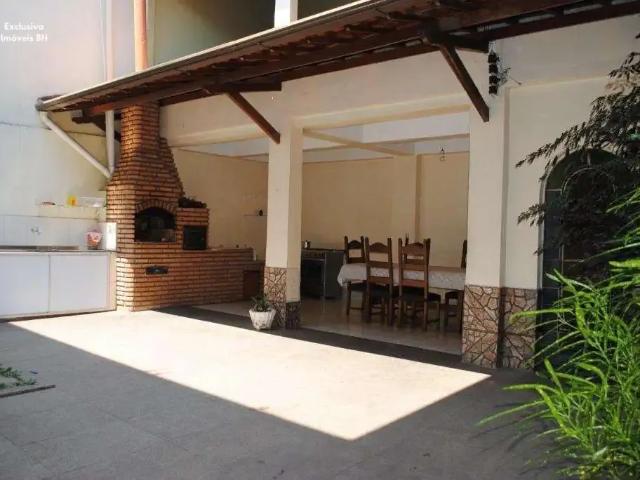 Casa / Sobrado para Venda em Belo Horizonte/MG Estrela do Oriente 6 Quartos