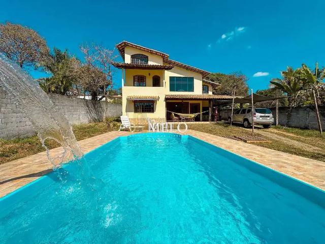 Casa / Sobrado para Venda em Belo Horizonte/MG Garças 4 Quartos