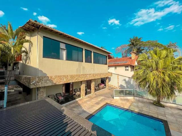 Casa / Sobrado para Venda em Belo Horizonte/MG Garças 5 Quartos