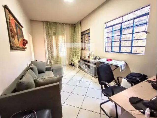 Casa / Sobrado para Venda em Belo Horizonte/MG Glória 4 Quartos