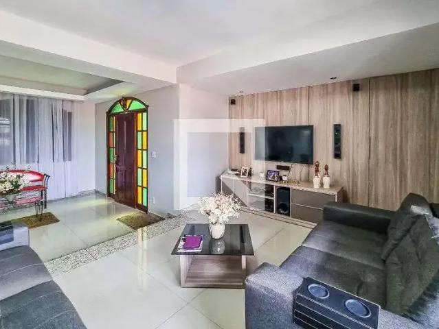 Casa / Sobrado para Venda em Belo Horizonte/MG Glória 3 Quartos