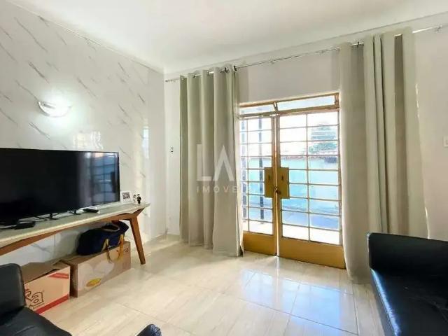 Casa / Sobrado para Venda em Belo Horizonte/MG Graça 3 Quartos