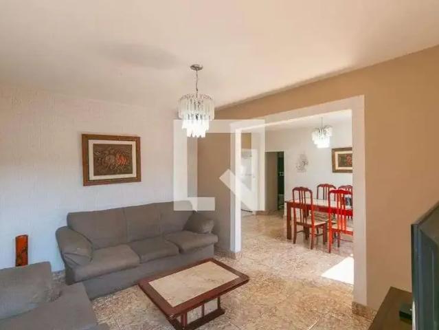 Casa / Sobrado para Venda em Belo Horizonte/MG Heliópolis 3 Quartos