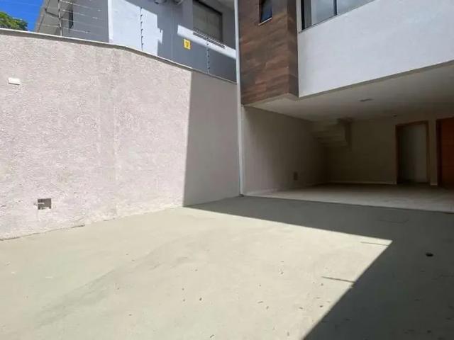 Casa / Sobrado para Venda em Belo Horizonte/MG Itapoã 3 Quartos