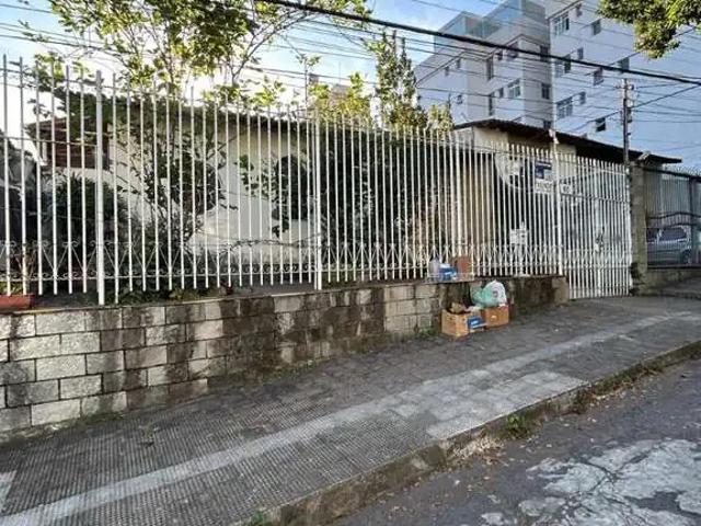 Casa / Sobrado para Venda em Belo Horizonte/MG Itapoã 3 Quartos