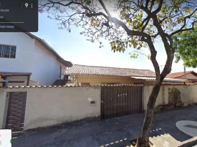 Casa / Sobrado para Venda em Belo Horizonte/MG Itapoã 4 Quartos
