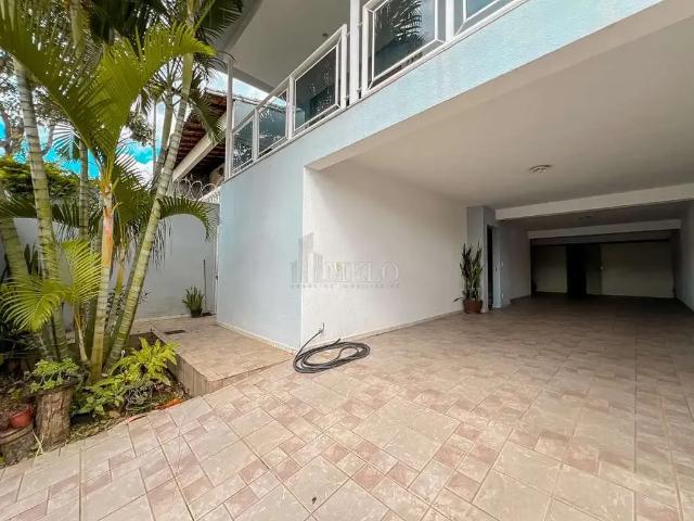 Casa / Sobrado para Venda em Belo Horizonte/MG Itapoã 4 Quartos