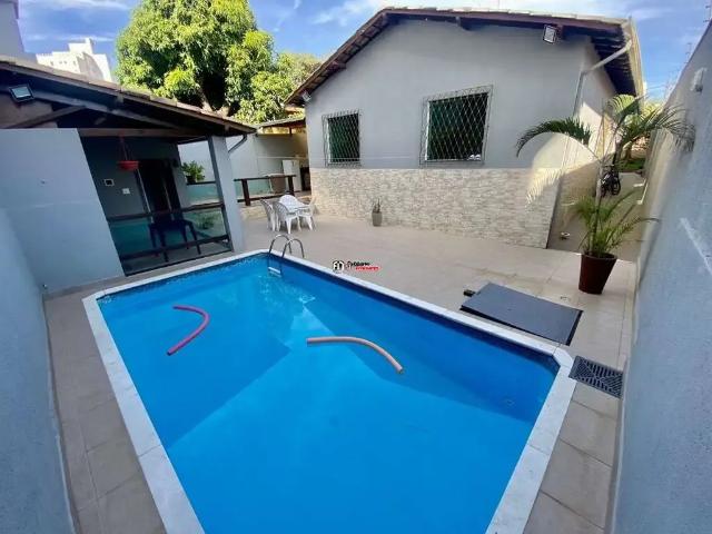 Casa / Sobrado para Venda em Belo Horizonte/MG Itapoã 4 Quartos