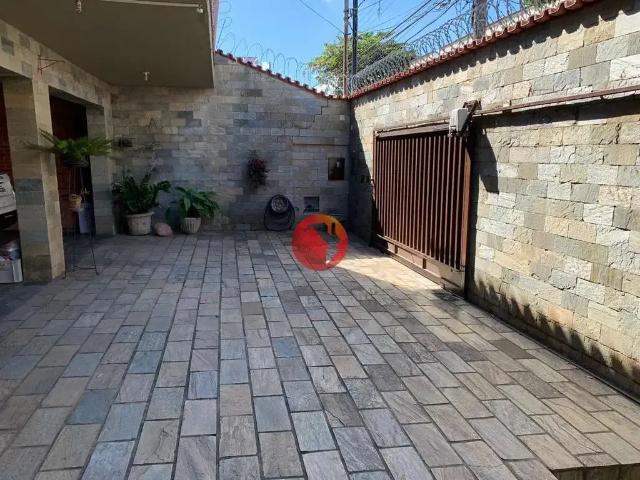Casa / Sobrado para Venda em Belo Horizonte/MG Itapoã 4 Quartos