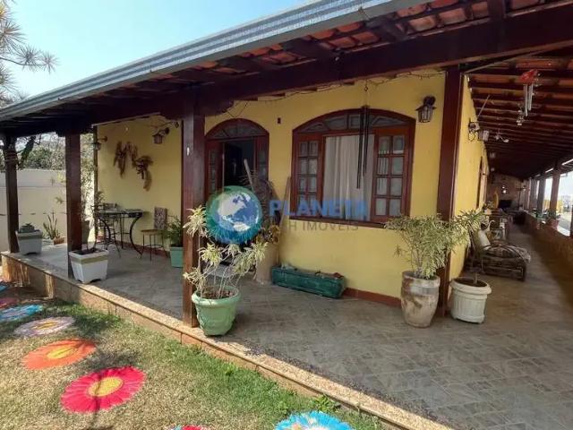 Casa / Sobrado para Venda em Belo Horizonte/MG Itapoã 4 Quartos