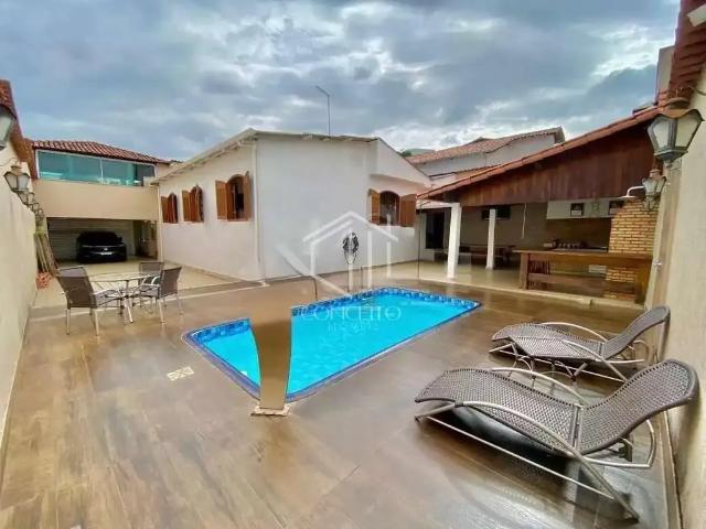 Casa / Sobrado para Venda em Belo Horizonte/MG Itapoã 4 Quartos