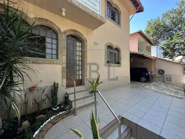 Casa / Sobrado para Venda em Belo Horizonte/MG Itapoã 4 Quartos