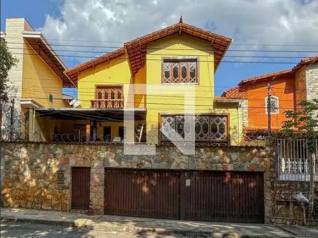Casa / Sobrado para Venda em Belo Horizonte/MG Itapoã 5 Quartos
