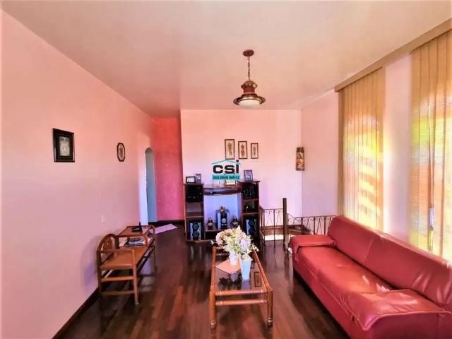 Casa / Sobrado para Venda em Belo Horizonte/MG Ipê 4 Quartos